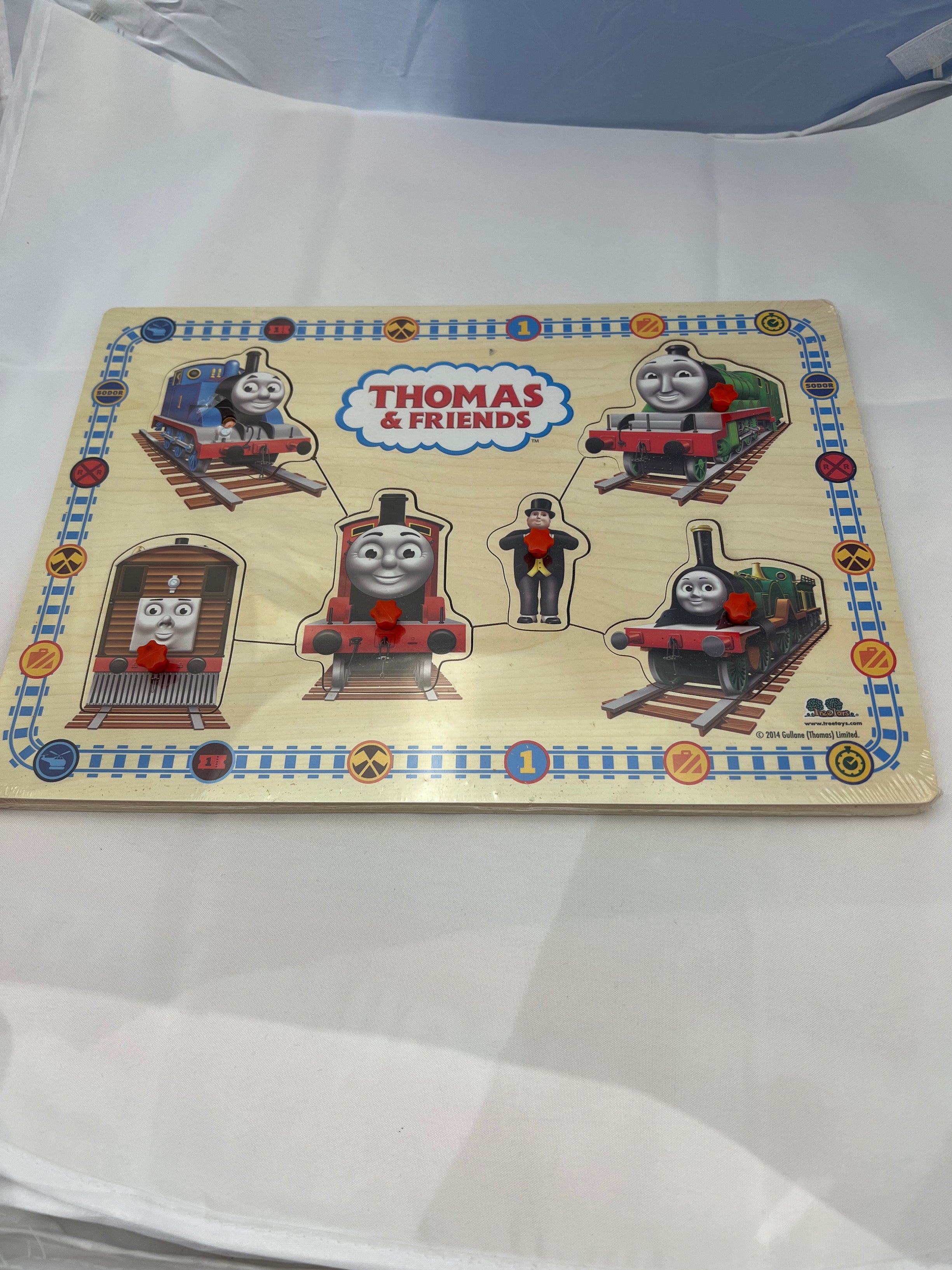 Pin Puzzle: Thomas & Friends - Character – WONDERSAURUS